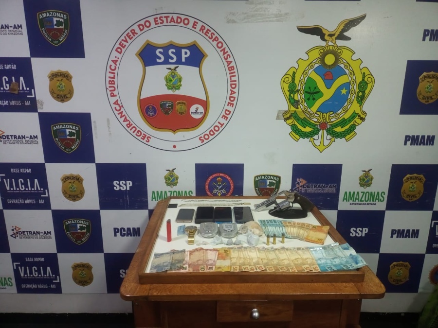 Base Arpão 1 Pmam Prende Grupo Que Usava Embarcação Para Vender Drogas